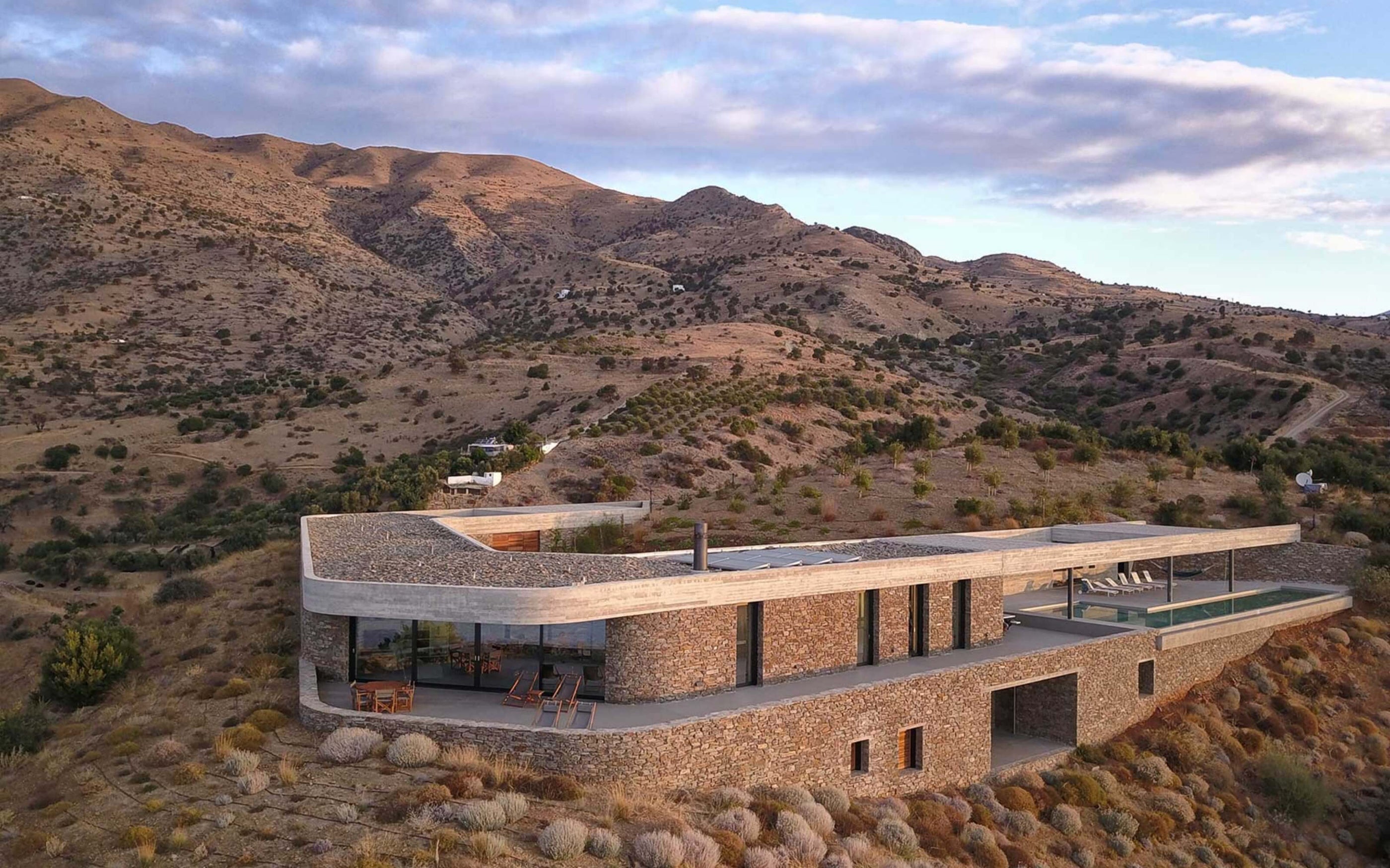 The Ring House in Crete - Architectural Marvel | Bellerose