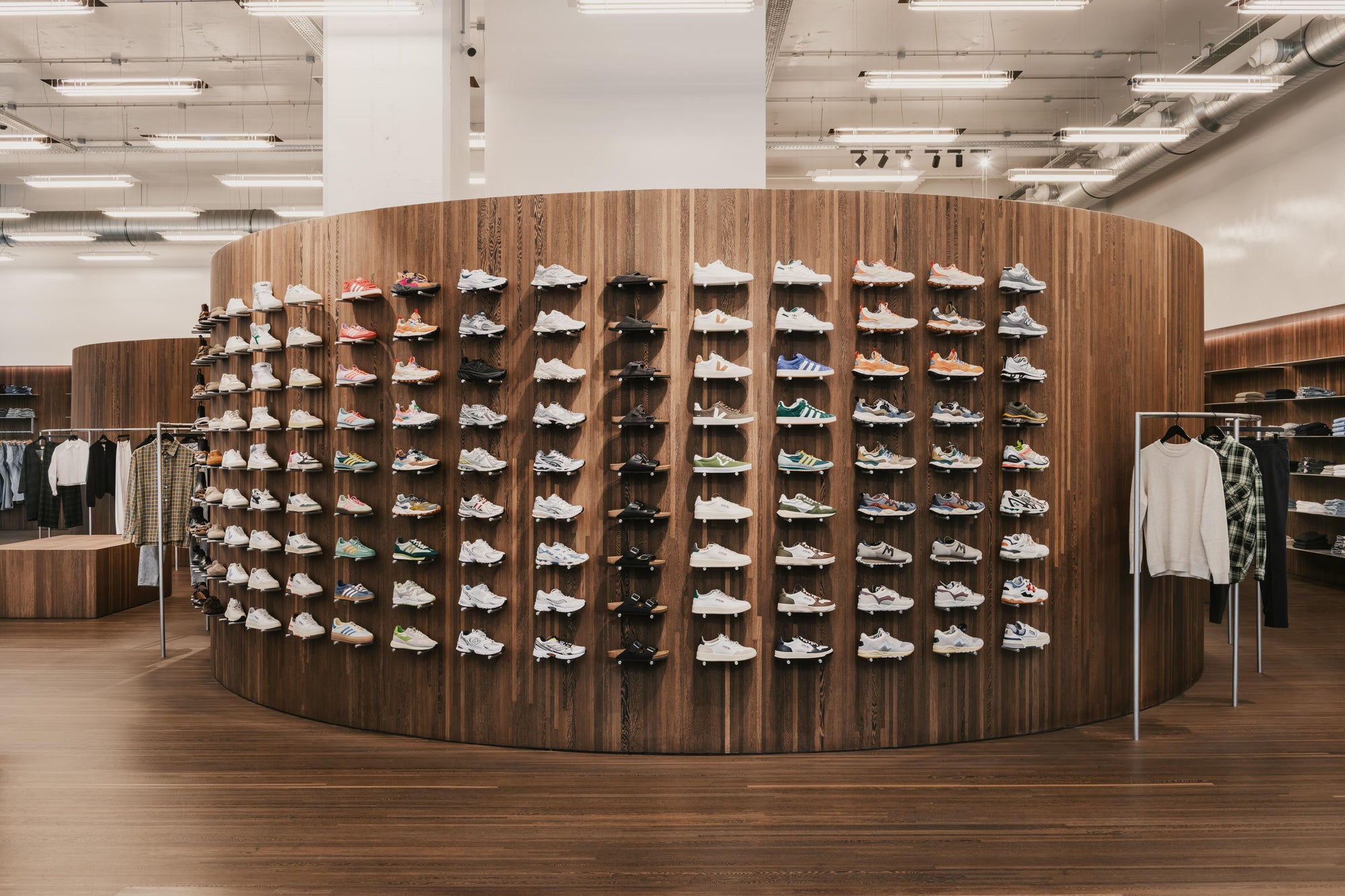 Bellerose Store Information: Locations, Hours & Contact