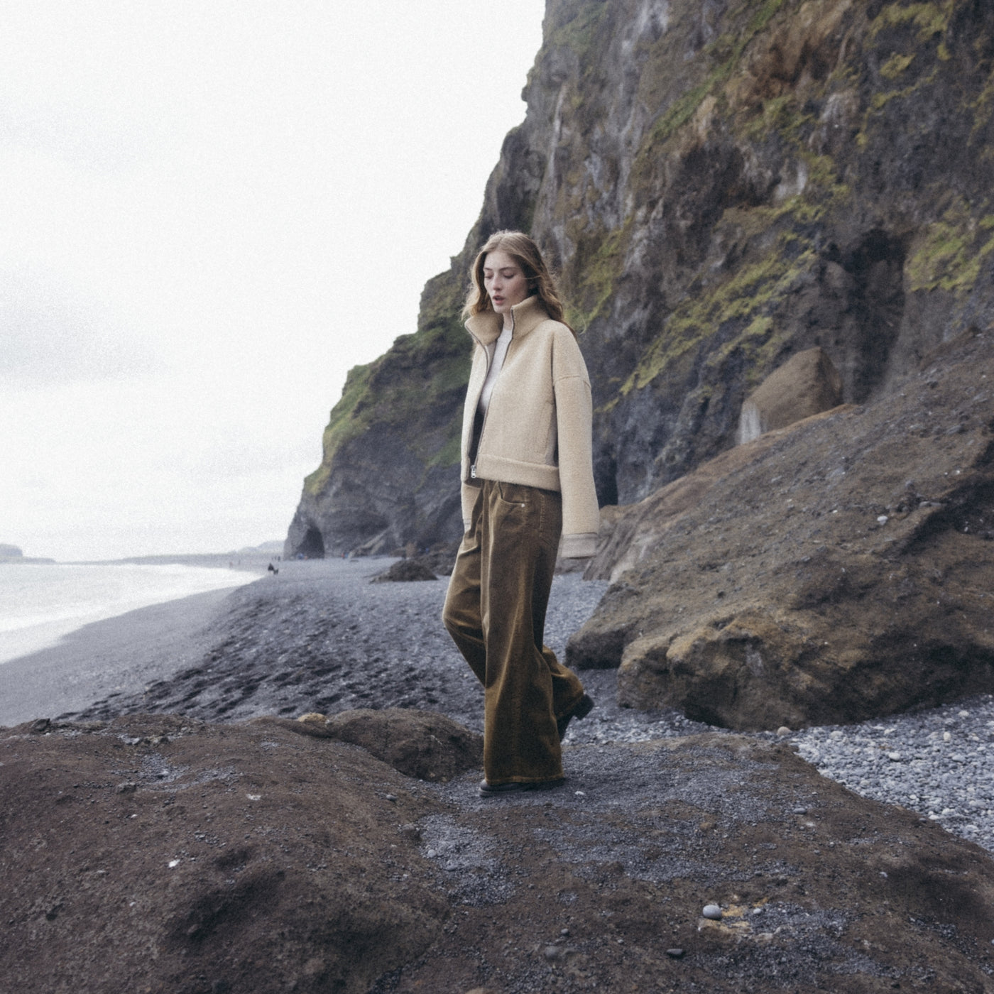 New Balance | Men's Athletics Premium Logo Crew | Bellerose